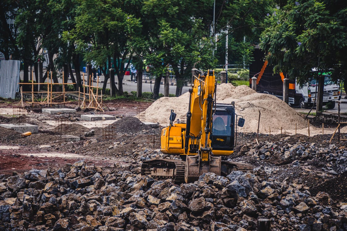 Mini-Excavator Digging Guide (Trenches, Footings, Pools and Stumps) – AHM